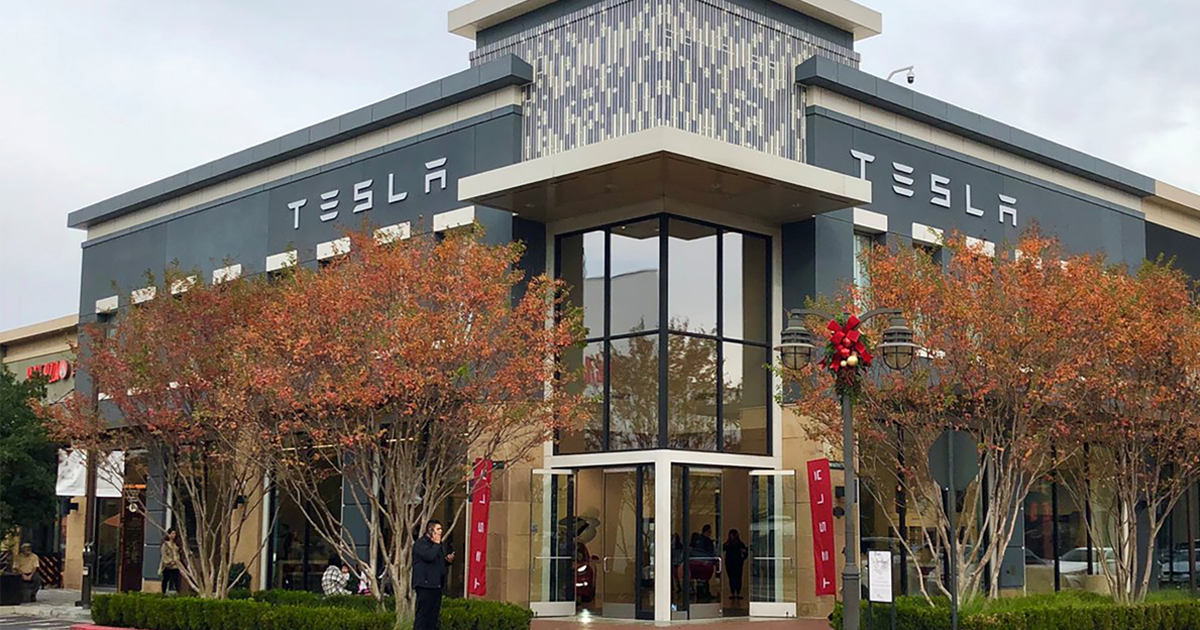 Tesla opening 11 stores this week | ICSC