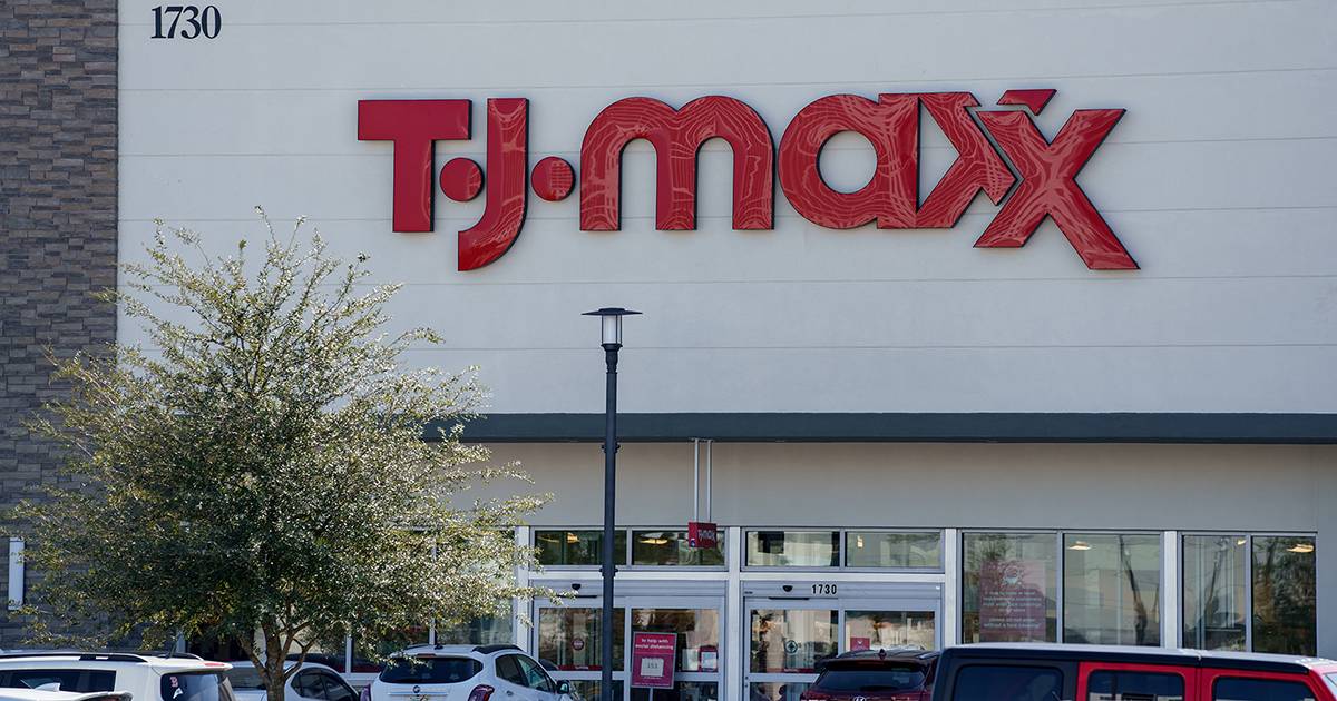 Off-price retailers will lead profit rebound for retailers in 2021 | ICSC Off-price retailers will lead profit rebound for retailers in 2021 | ICSC